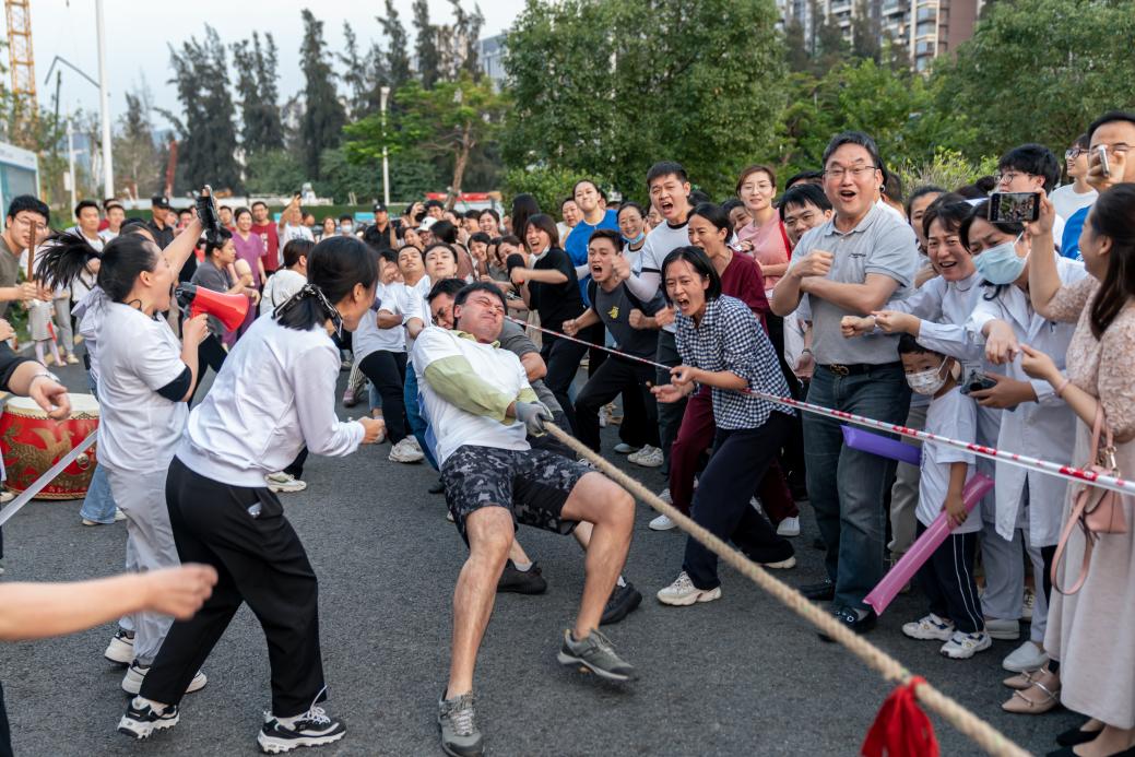建院5周年｜一股绳，一条心！深圳大学总医院第三届拔河比赛成功举办 医院动态 -深圳大学总医院